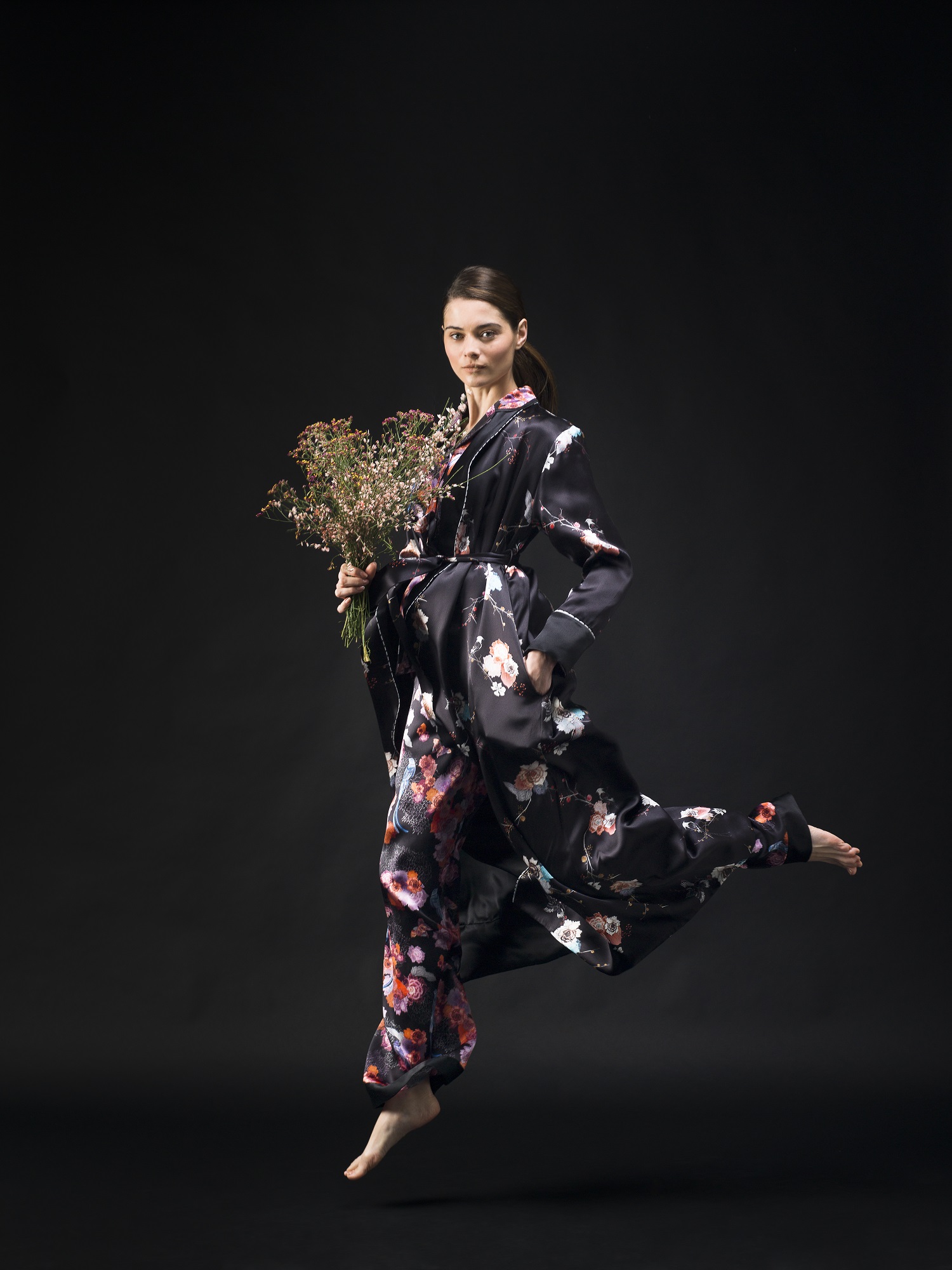 MENG – Escape of the Nightingale – Underlines Magazine