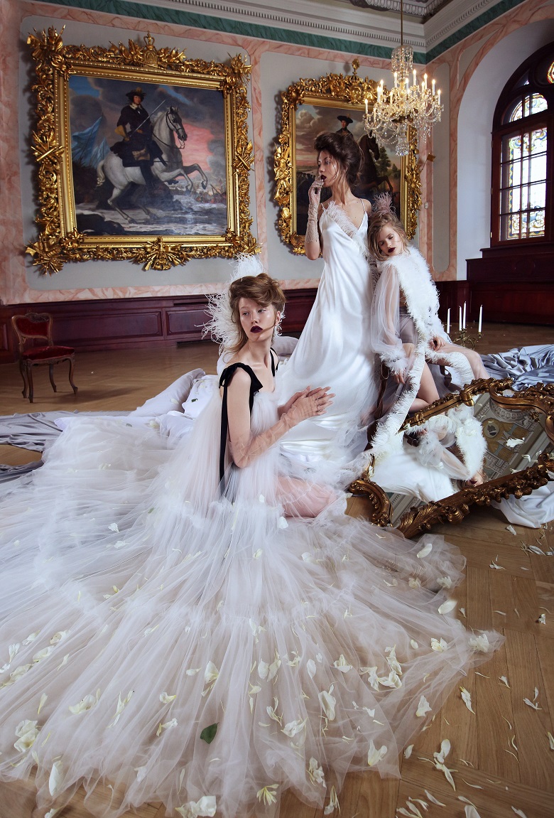 Amoralle – Alice in Wonderland – Underlines Magazine