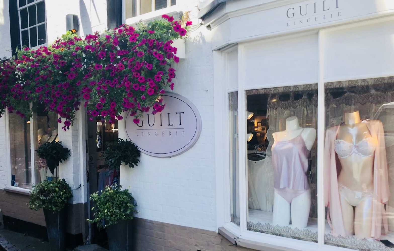 The Independents’ View – Guilt Lingerie – Underlines Magazine